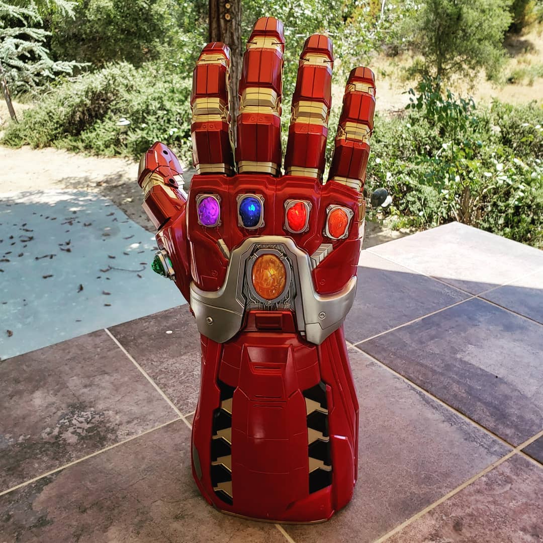 Hasbro Legends Nano Gauntlet | The Shockleys